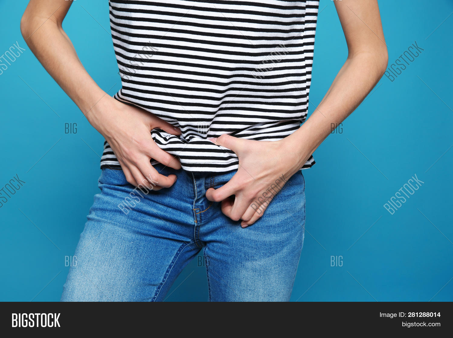 Woman Scratching Image & Photo (Free Trial) | Bigstock
