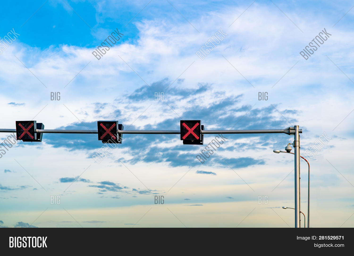 Traffic Signal Light Image & Photo (Free Trial) | Bigstock