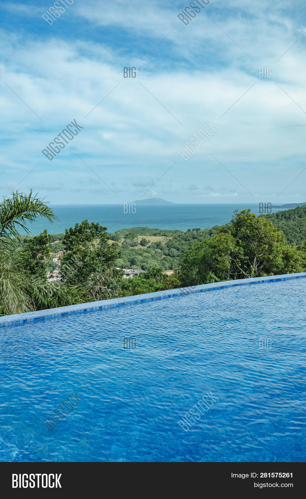 Pool On Edge Hill View Image & Photo (Free Trial) | Bigstock