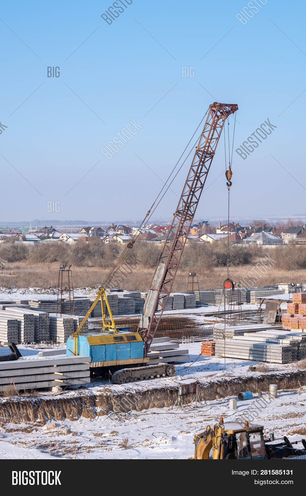Crawler Crane, Piles Image & Photo (Free Trial) | Bigstock