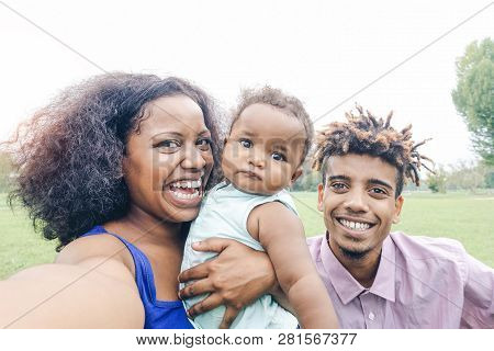 Happy African Family Image & Photo (Free Trial) | Bigstock