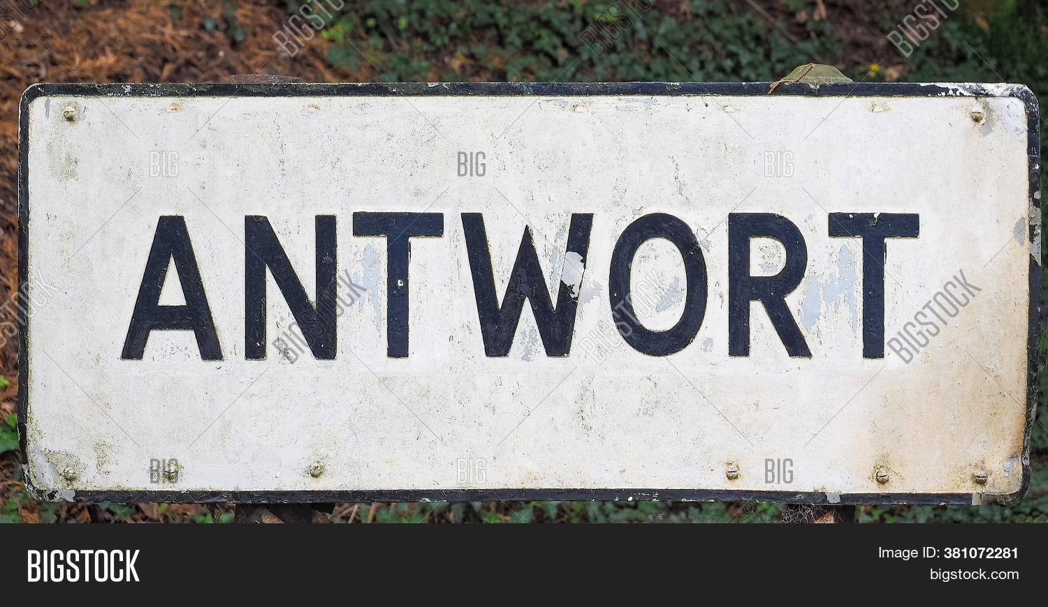 Antwort (translation: Image & Photo (Free Trial) | Bigstock