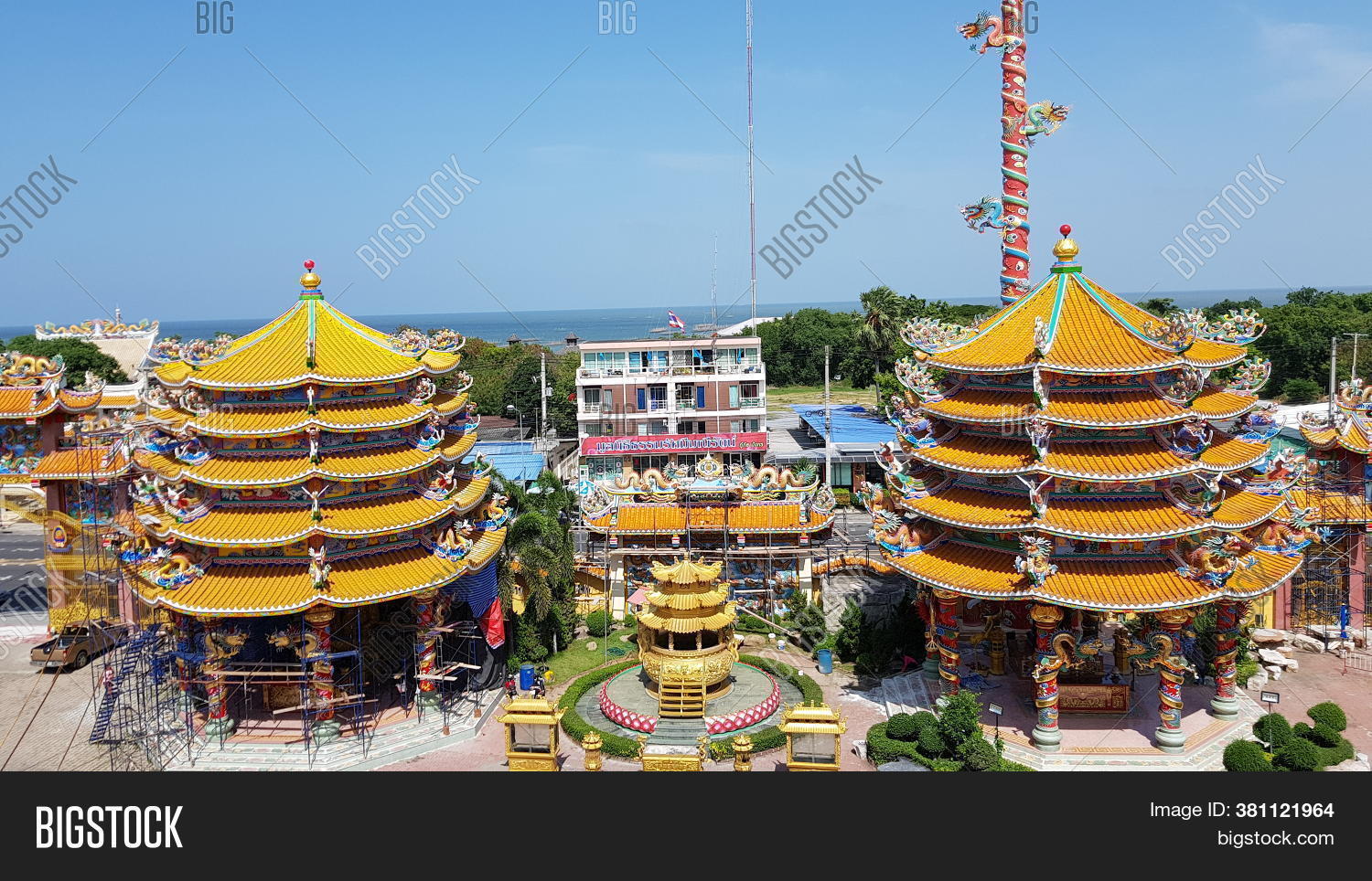 Ang Sila Chinese Image & Photo (Free Trial) | Bigstock