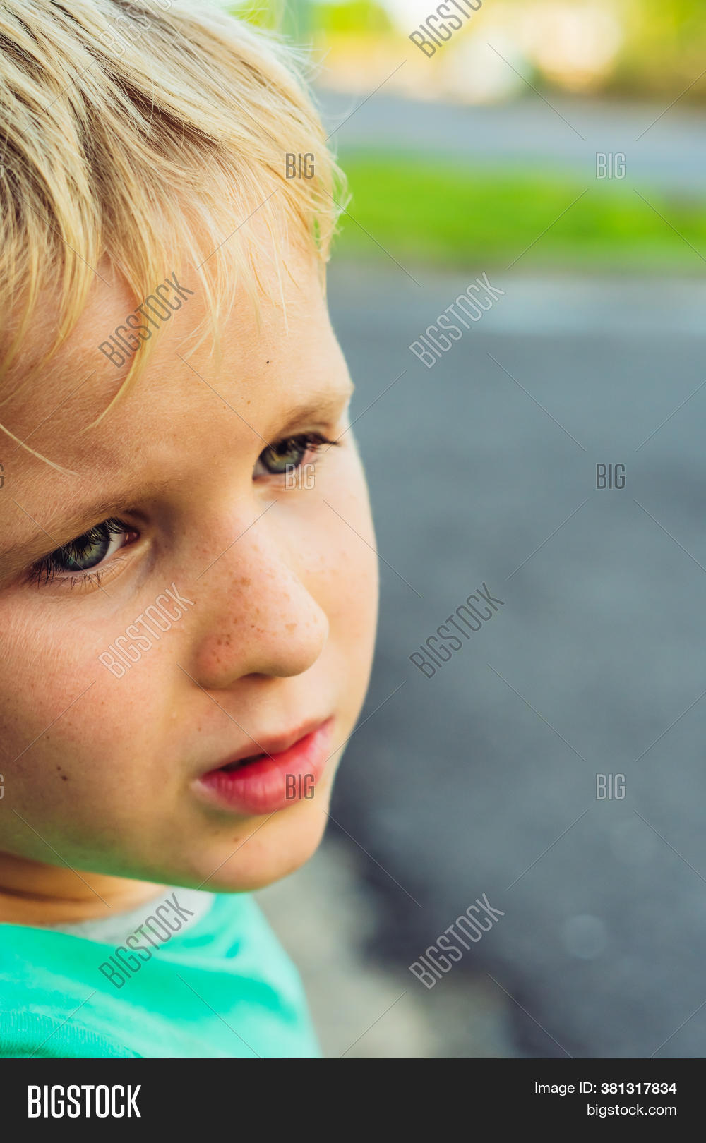 Side Portrait Handsome Image & Photo (Free Trial) | Bigstock
