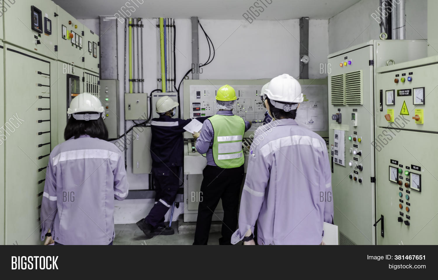 Engineers Control Room Image & Photo (Free Trial) | Bigstock