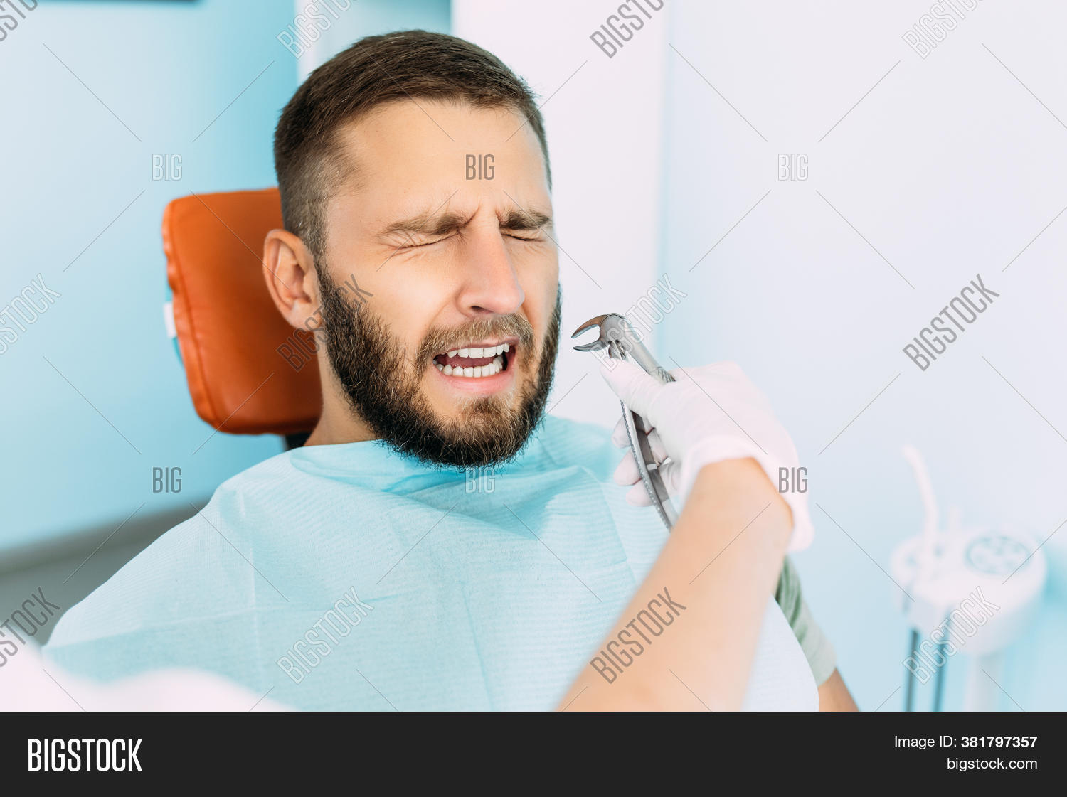 Man Treats His Teeth Image & Photo (Free Trial) | Bigstock