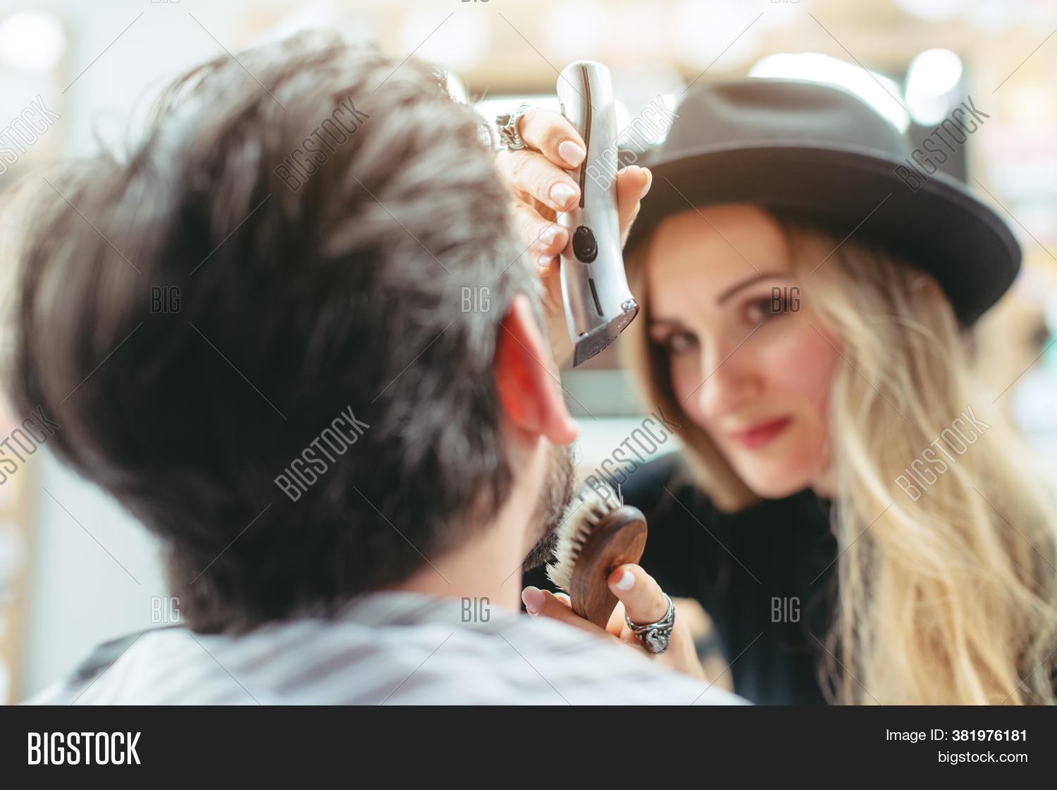Woman Barber Cutting Image & Photo (Free Trial) | Bigstock