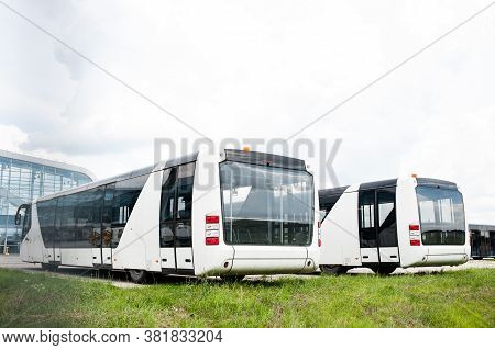 Shuttle Bus Transport Image & Photo (Free Trial) | Bigstock
