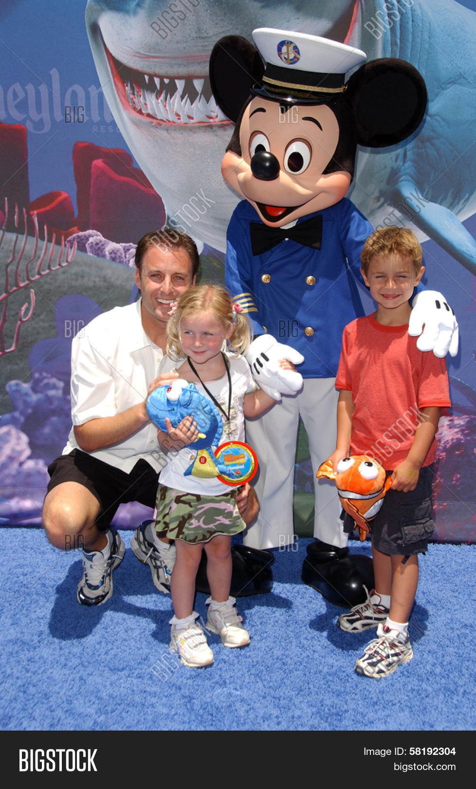 Chris Harrison Family Image & Photo (Free Trial) | Bigstock