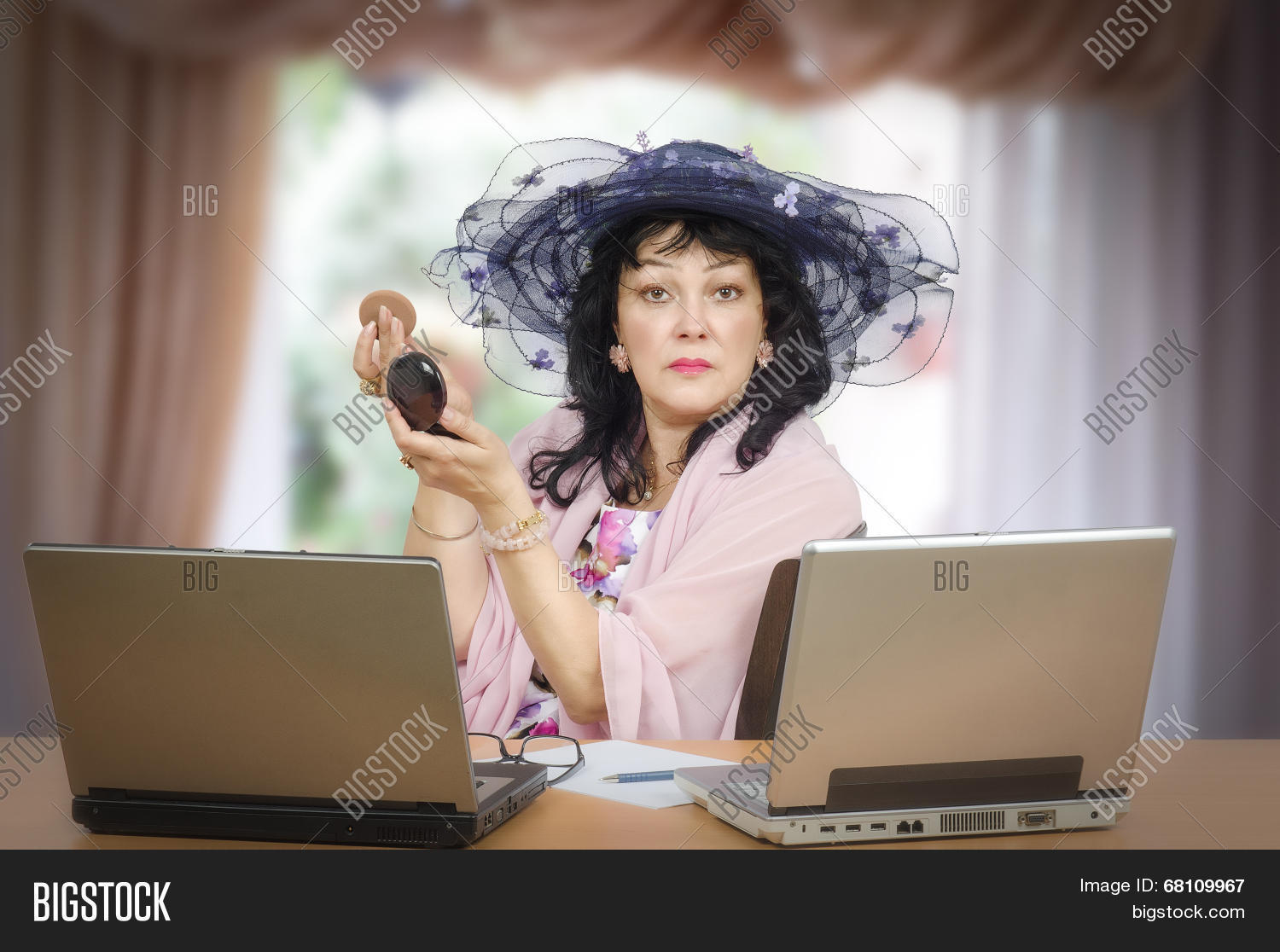 Dating Agent Preening Image & Photo (Free Trial) | Bigstock