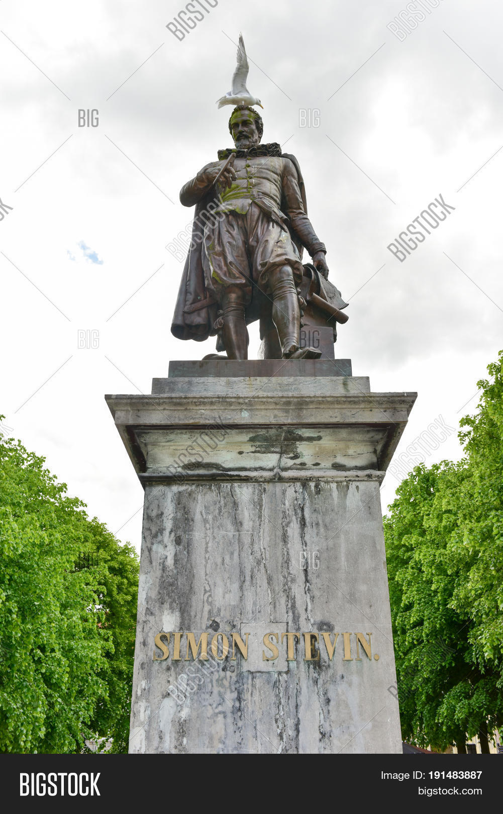 Simon Stevin Monument Image & Photo (Free Trial) | Bigstock