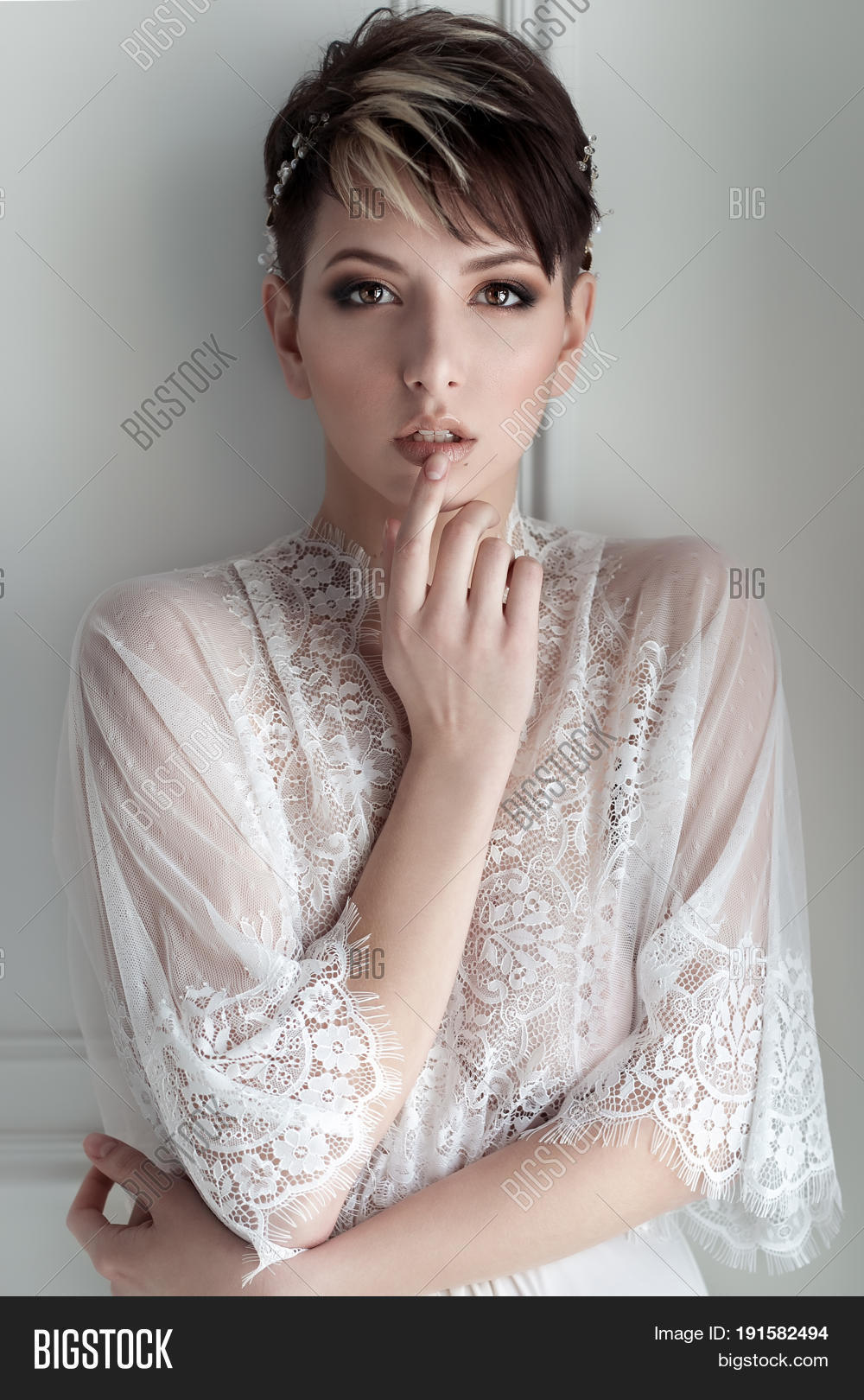 Beautiful Tender Image & Photo (Free Trial) | Bigstock