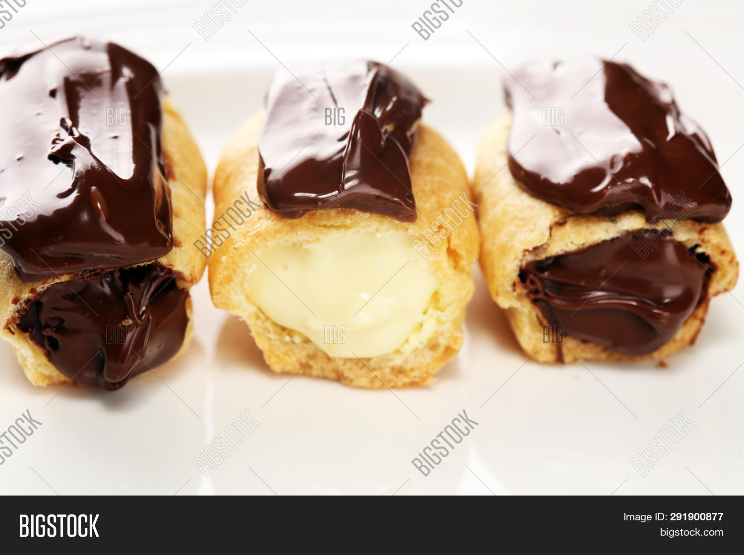Traditional French Image & Photo (Free Trial) | Bigstock