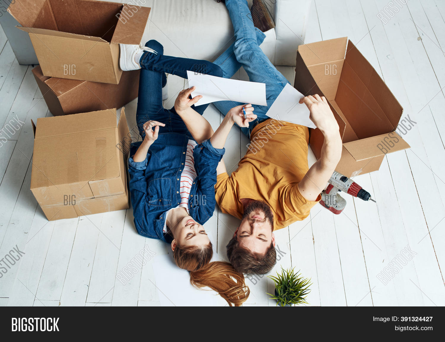 Man Woman Room On Image & Photo (Free Trial) | Bigstock