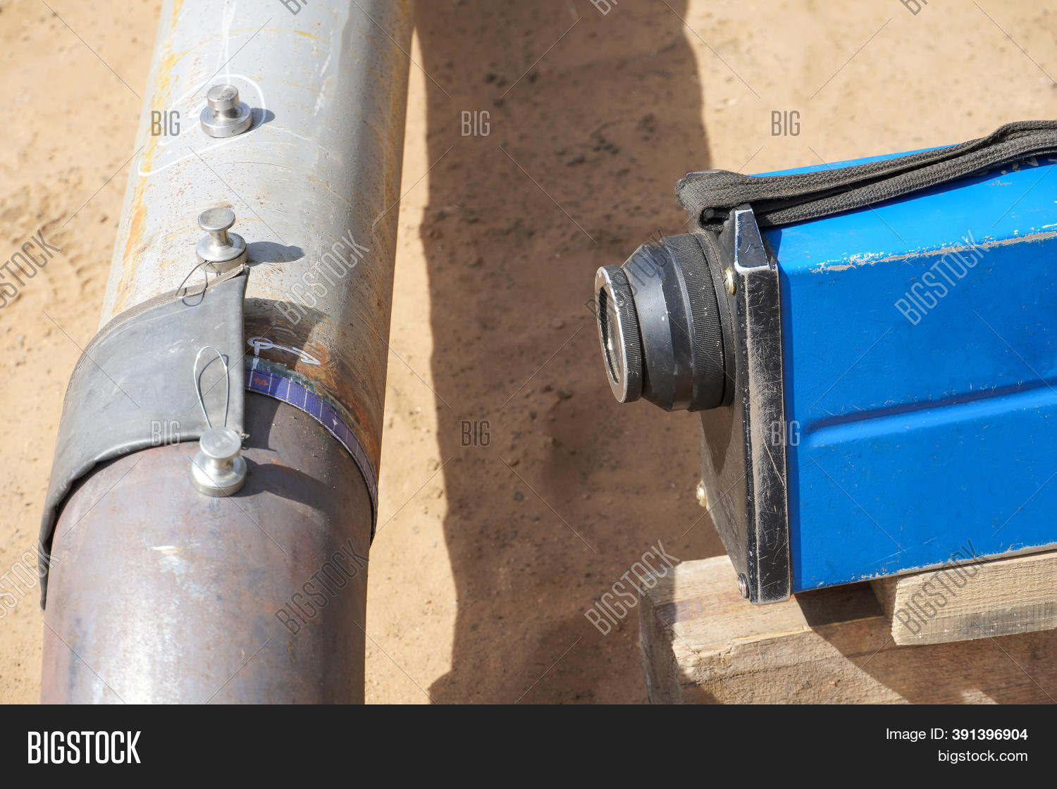 X-ray Inspection Welds Image & Photo (Free Trial) | Bigstock