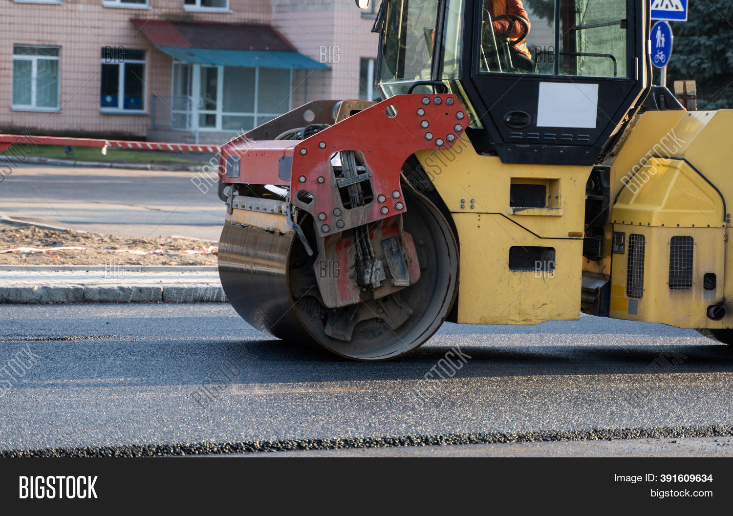 Asphalt Road Roller Image & Photo (Free Trial) | Bigstock