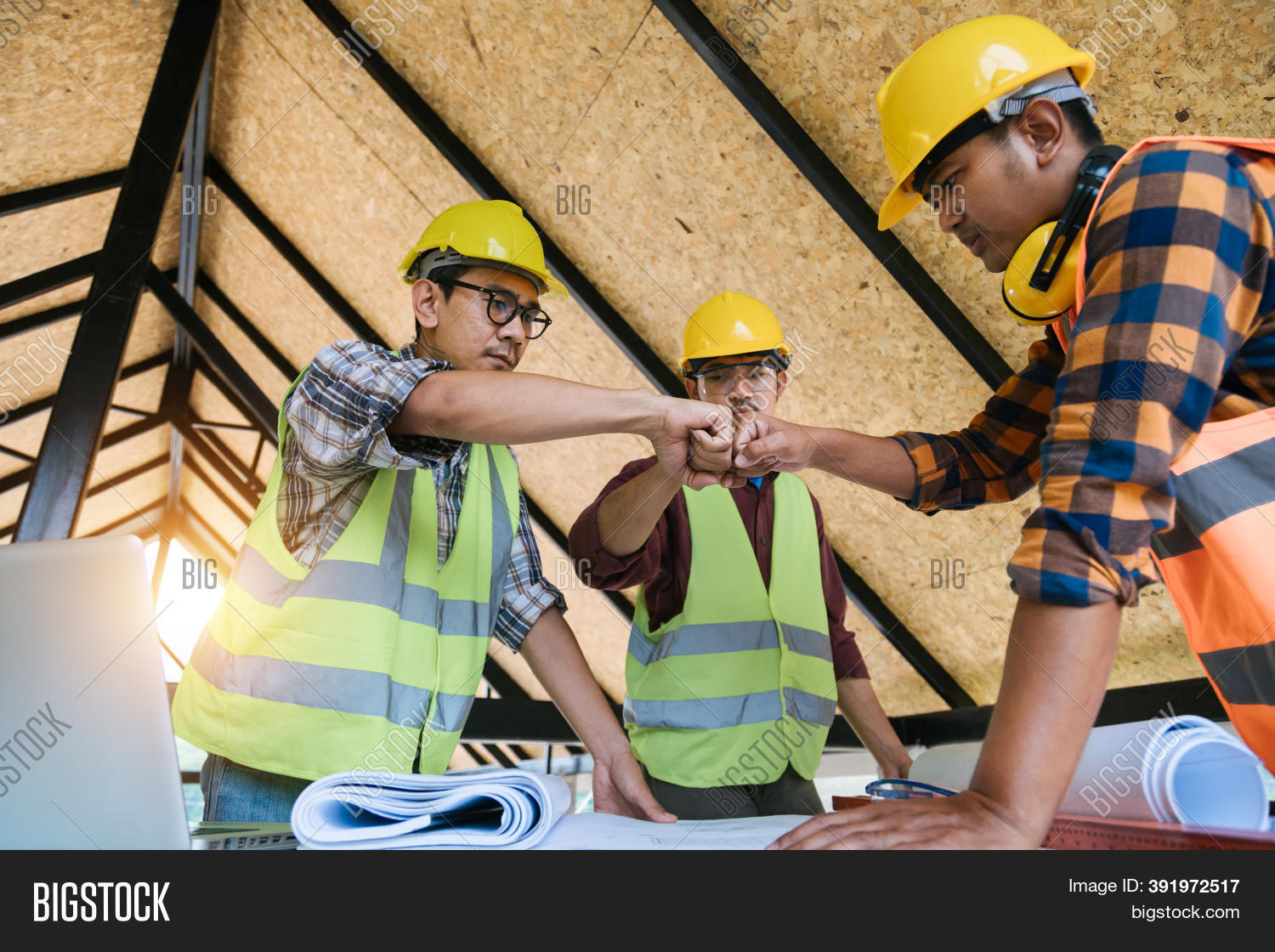 Construction Teamwork Image & Photo (Free Trial) | Bigstock