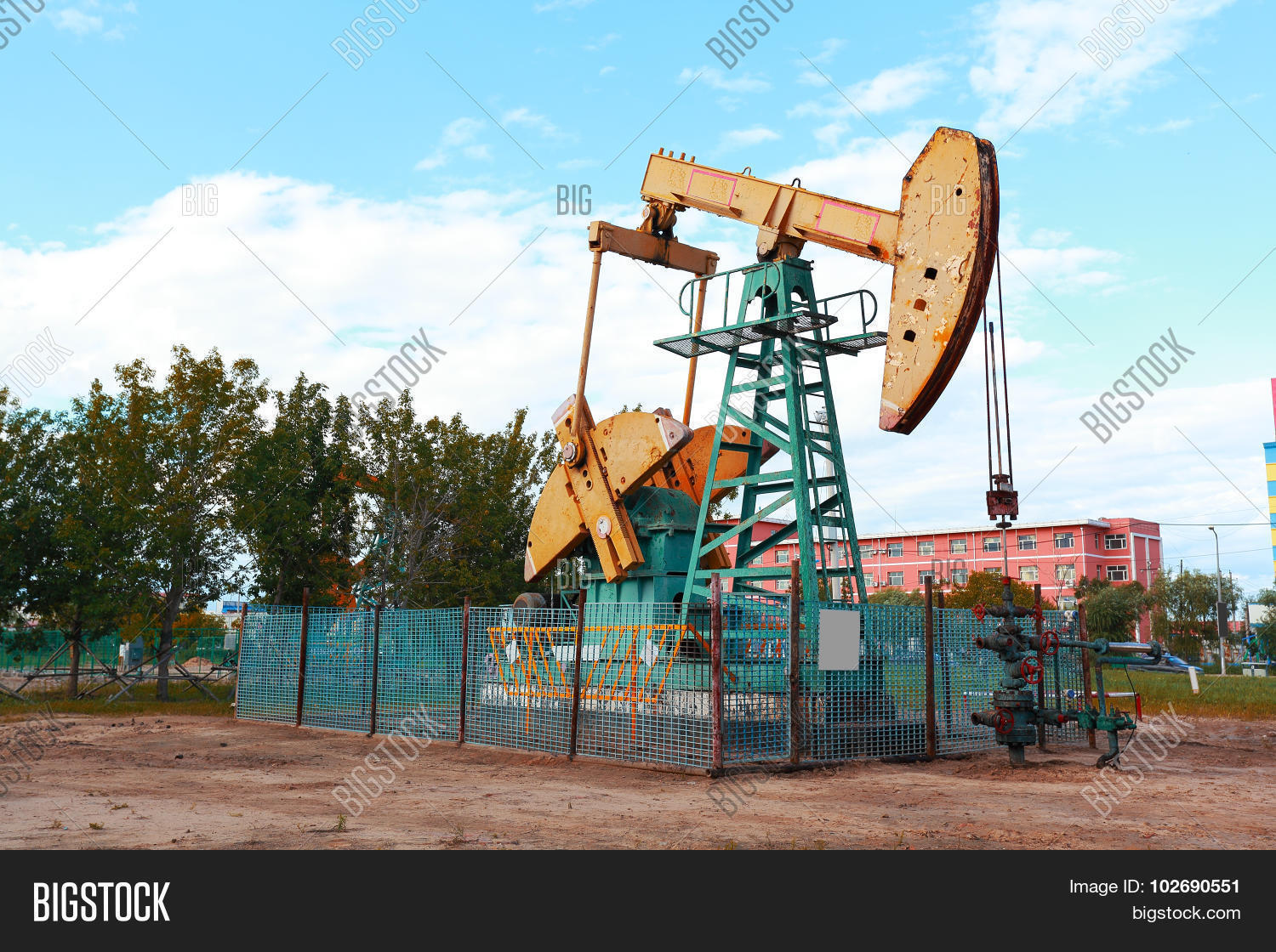 Golden Yellow Oil Pump Image & Photo (Free Trial) | Bigstock