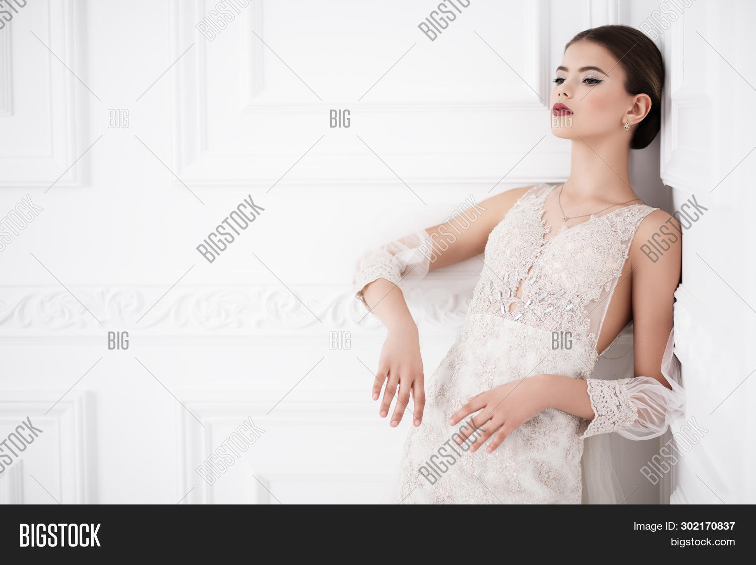 Portrait Charming Lady Image & Photo (Free Trial) | Bigstock