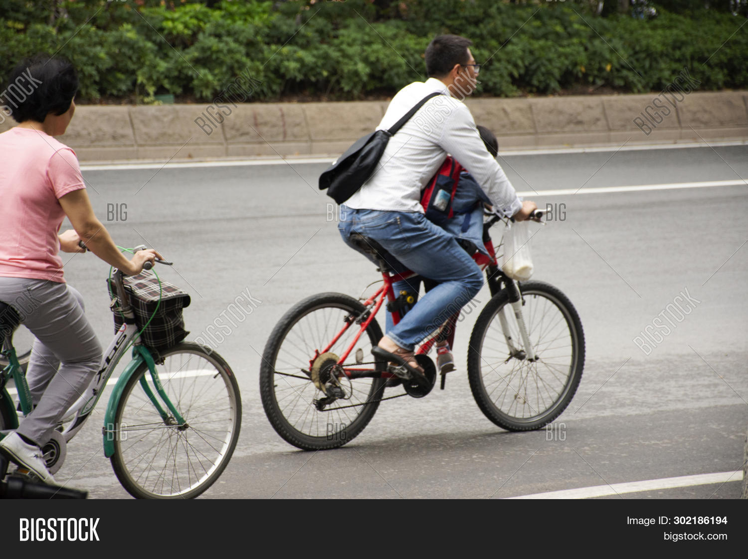 Chinese People Family Image & Photo (Free Trial) | Bigstock