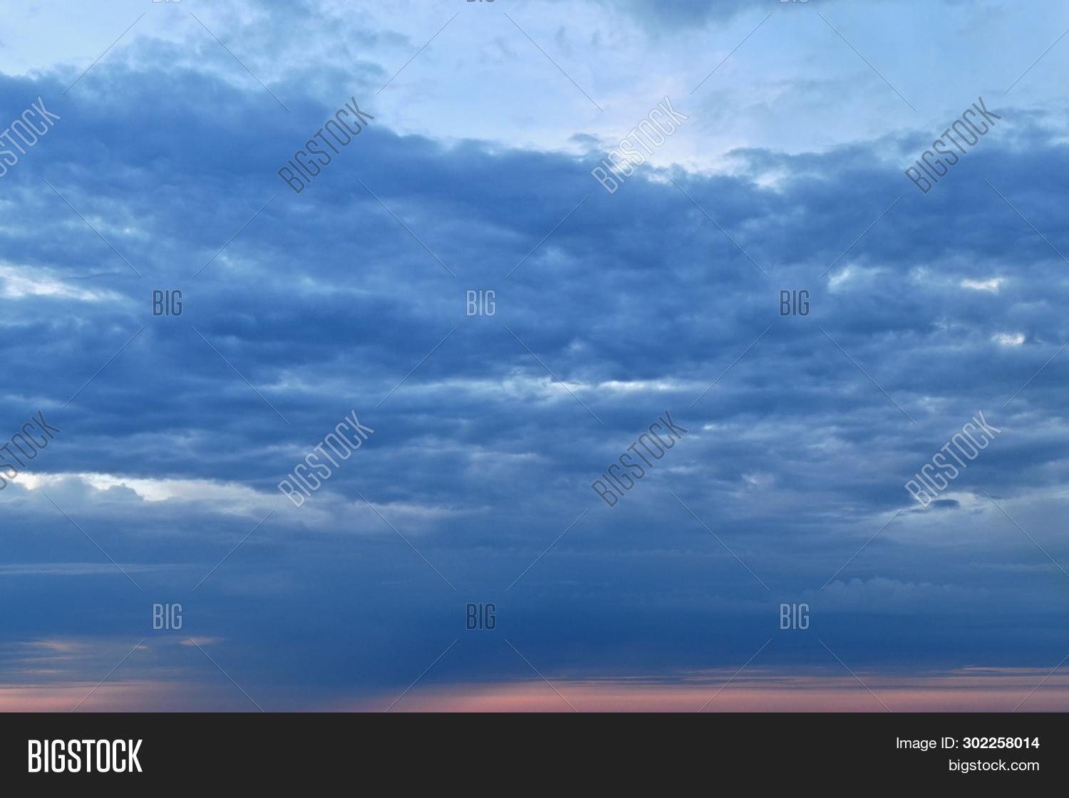 Horizontally Elongated Image & Photo (Free Trial) | Bigstock