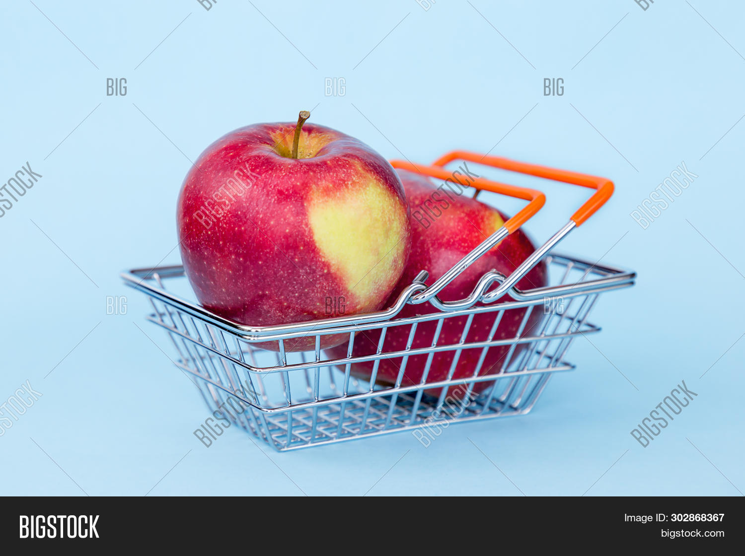 Red Apple Grocery Cart Image & Photo (Free Trial) | Bigstock