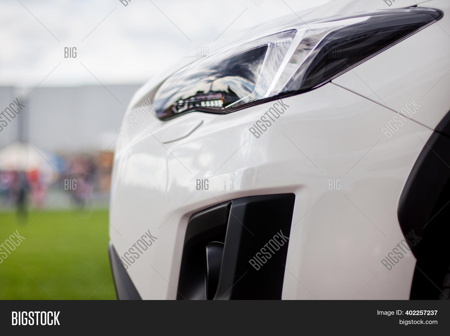 Bumper , Front White Image & Photo (Free Trial) | Bigstock