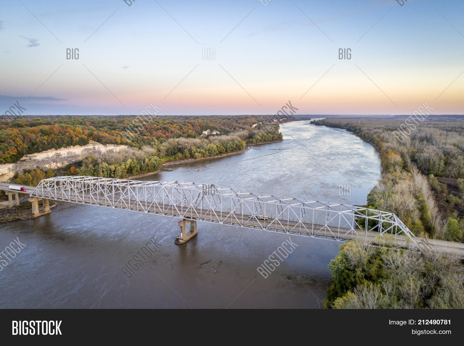 Missouri River Bridge Image & Photo (Free Trial) | Bigstock
