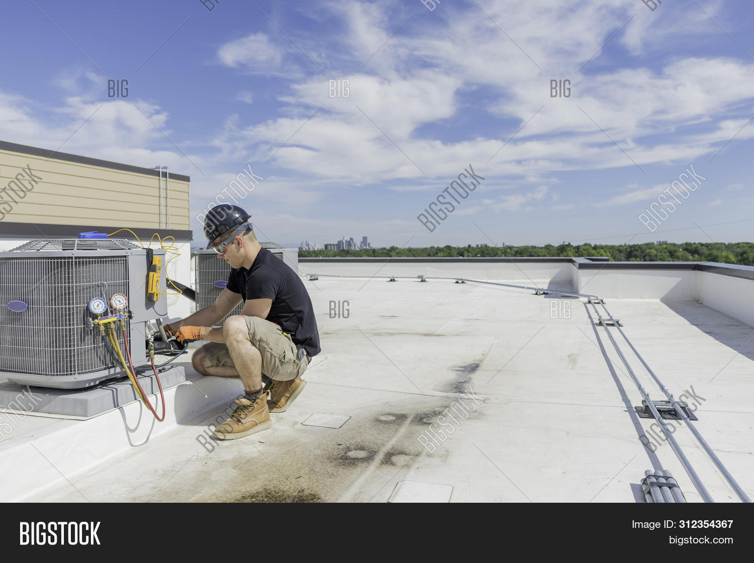 Hvac Technician Image & Photo (Free Trial) | Bigstock