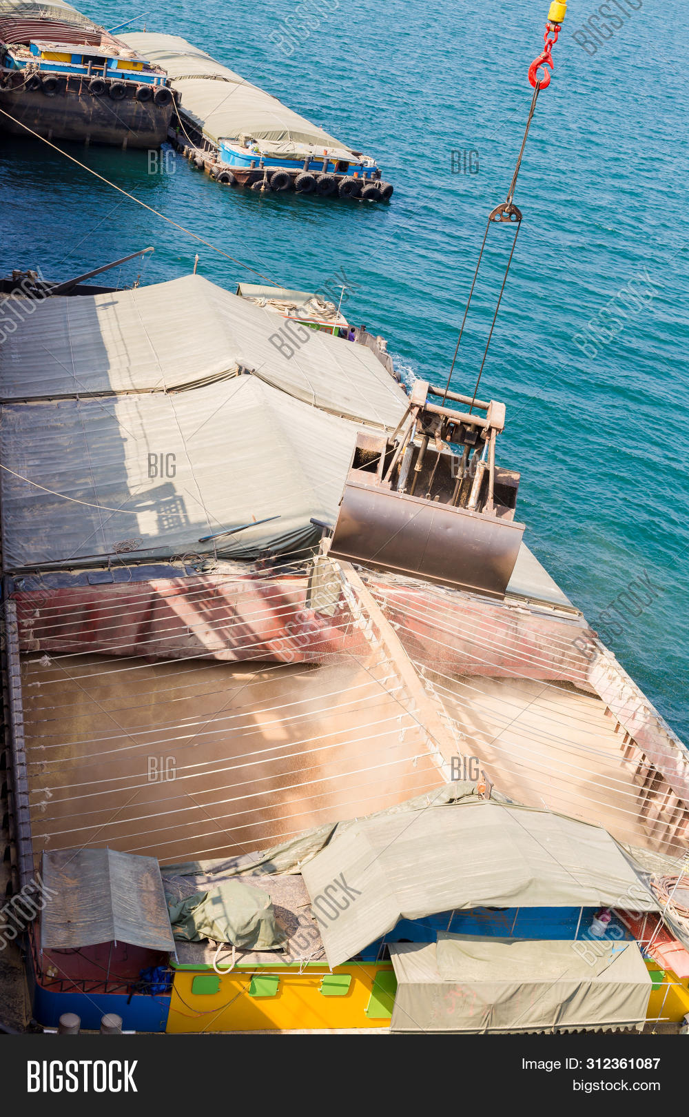 Loading Wheat On Cargo Image & Photo (Free Trial) | Bigstock