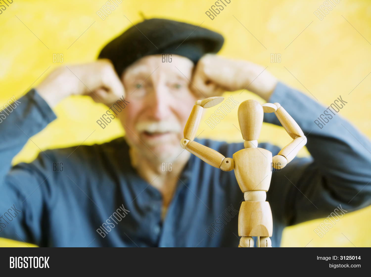 Artist Mimics Wooden Image & Photo (Free Trial) | Bigstock