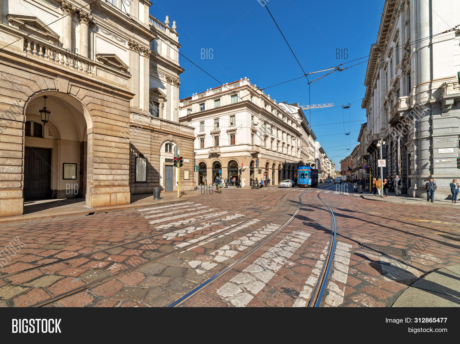 MILAN, ITALY - OCTOBER Image & Photo (Free Trial) | Bigstock