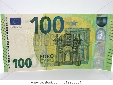 New 100 Euro Banknote Image & Photo (Free Trial) | Bigstock