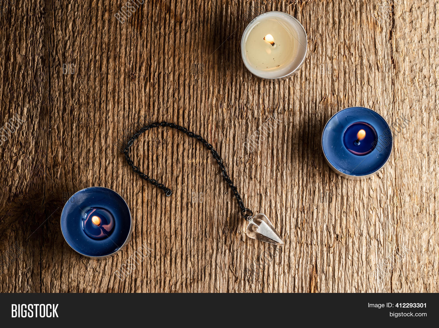 Pendulum On Chain Image & Photo (Free Trial) | Bigstock