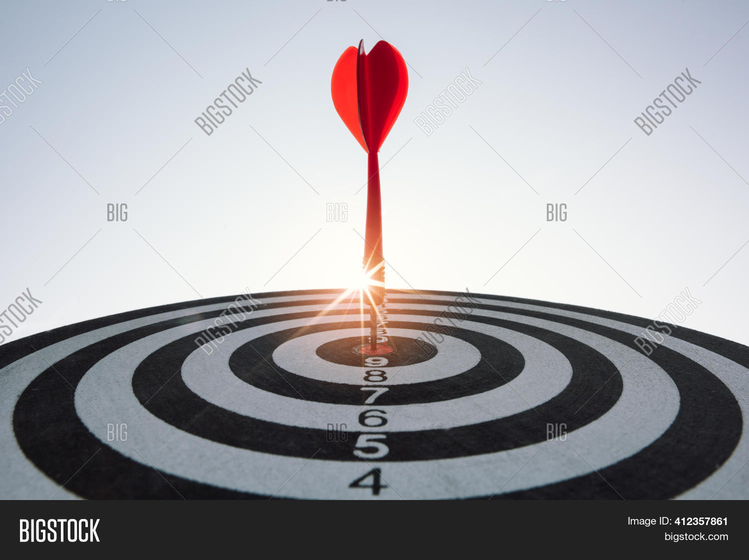 Bullseye Target Image & Photo (Free Trial) | Bigstock