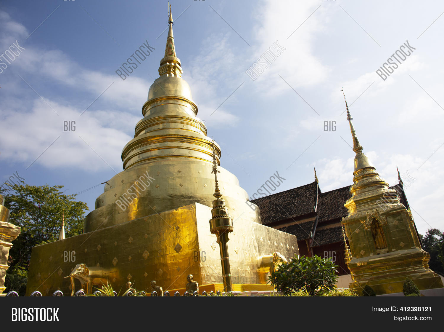 Buddha Relics Golden Image & Photo (Free Trial) | Bigstock