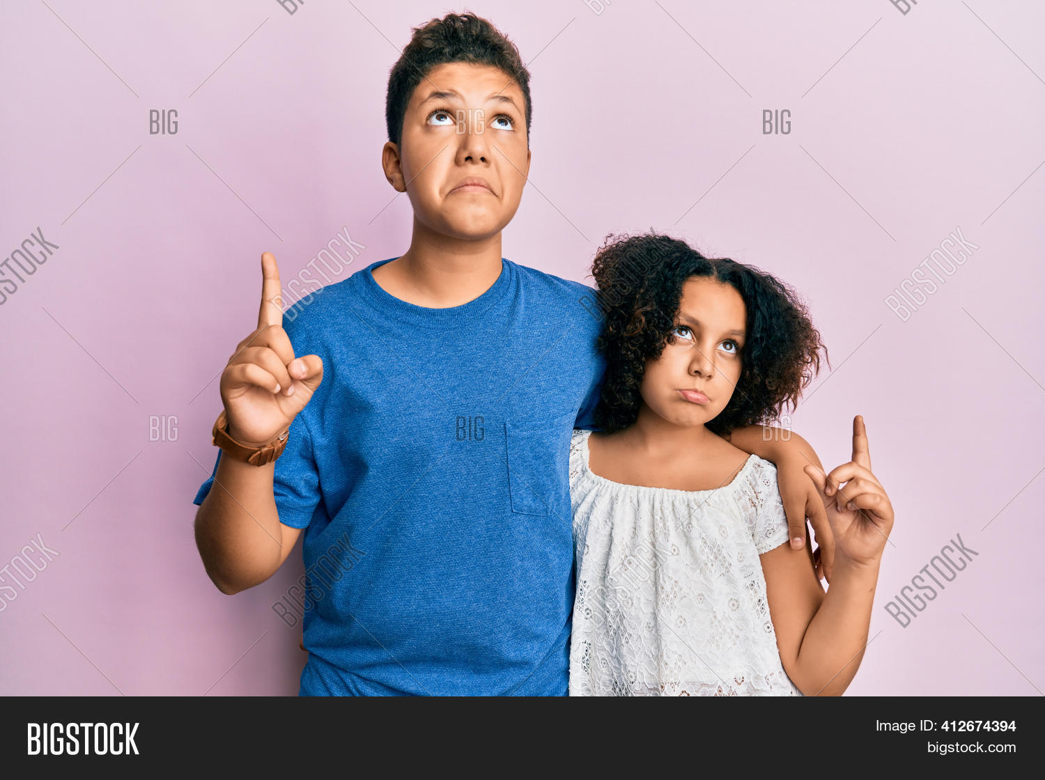 Young Hispanic Family Image & Photo (Free Trial) | Bigstock