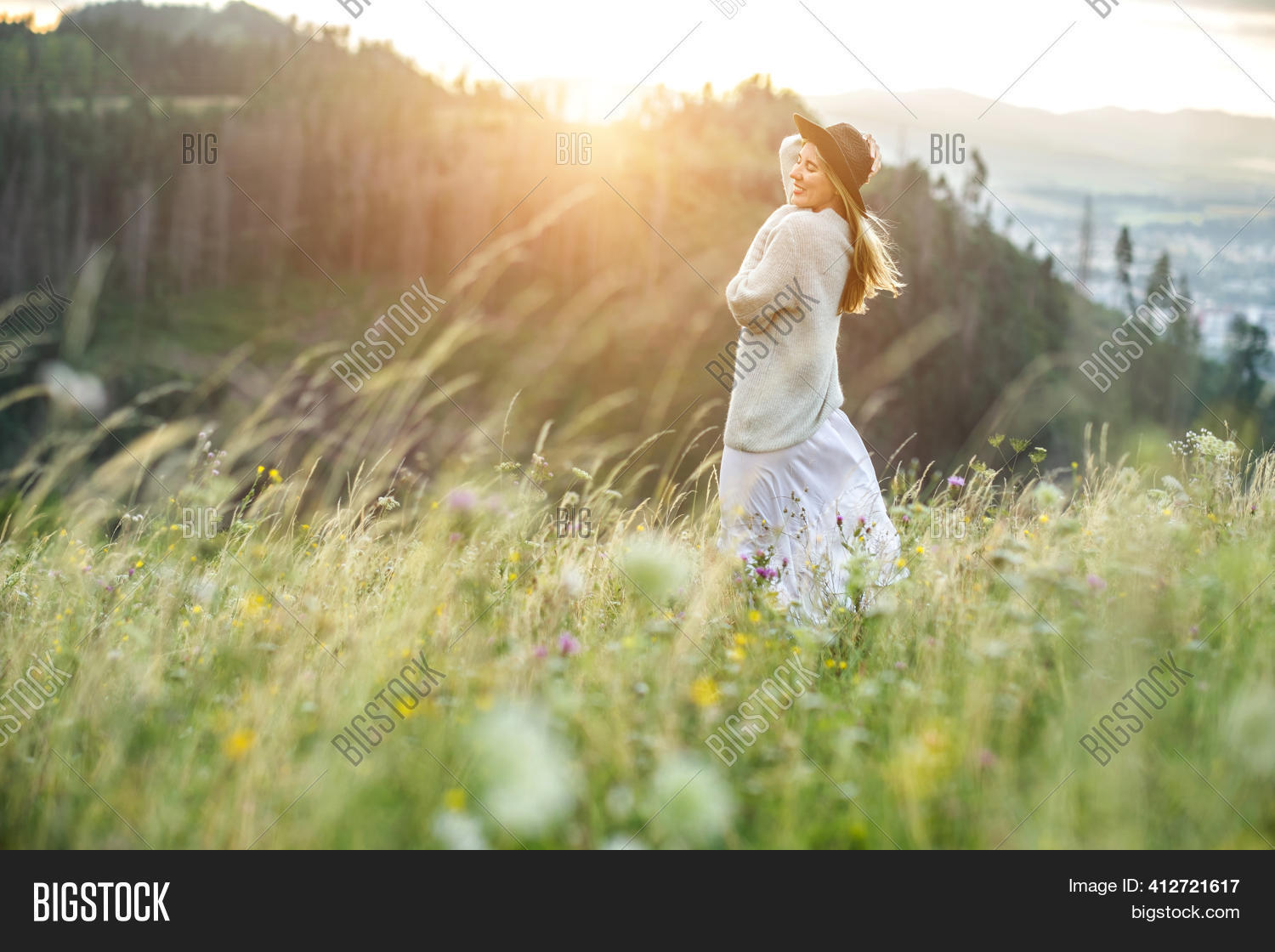 Portrait Happy Woman Image & Photo (Free Trial) | Bigstock