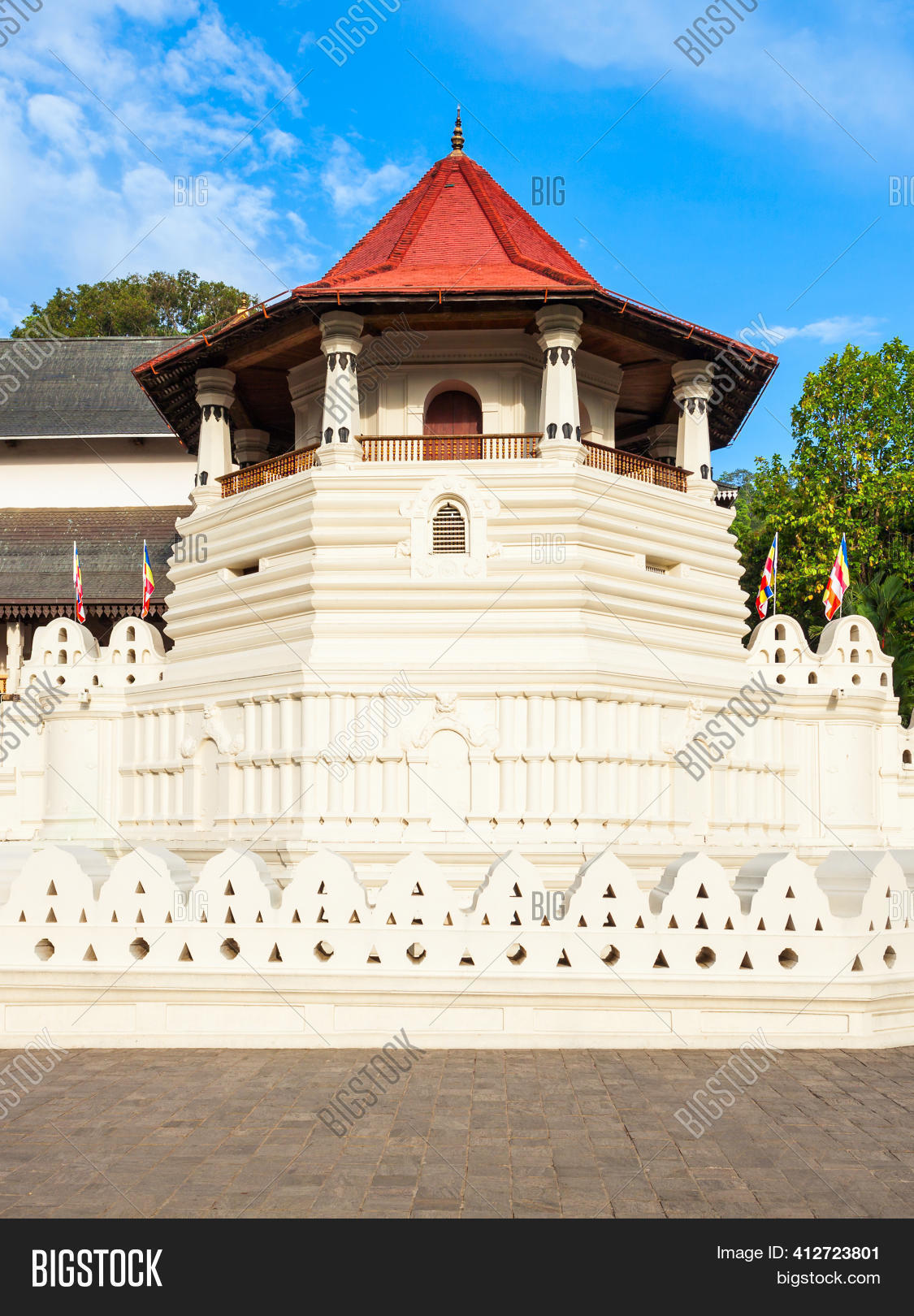 Sacred Tooth Relic Image & Photo (Free Trial) | Bigstock