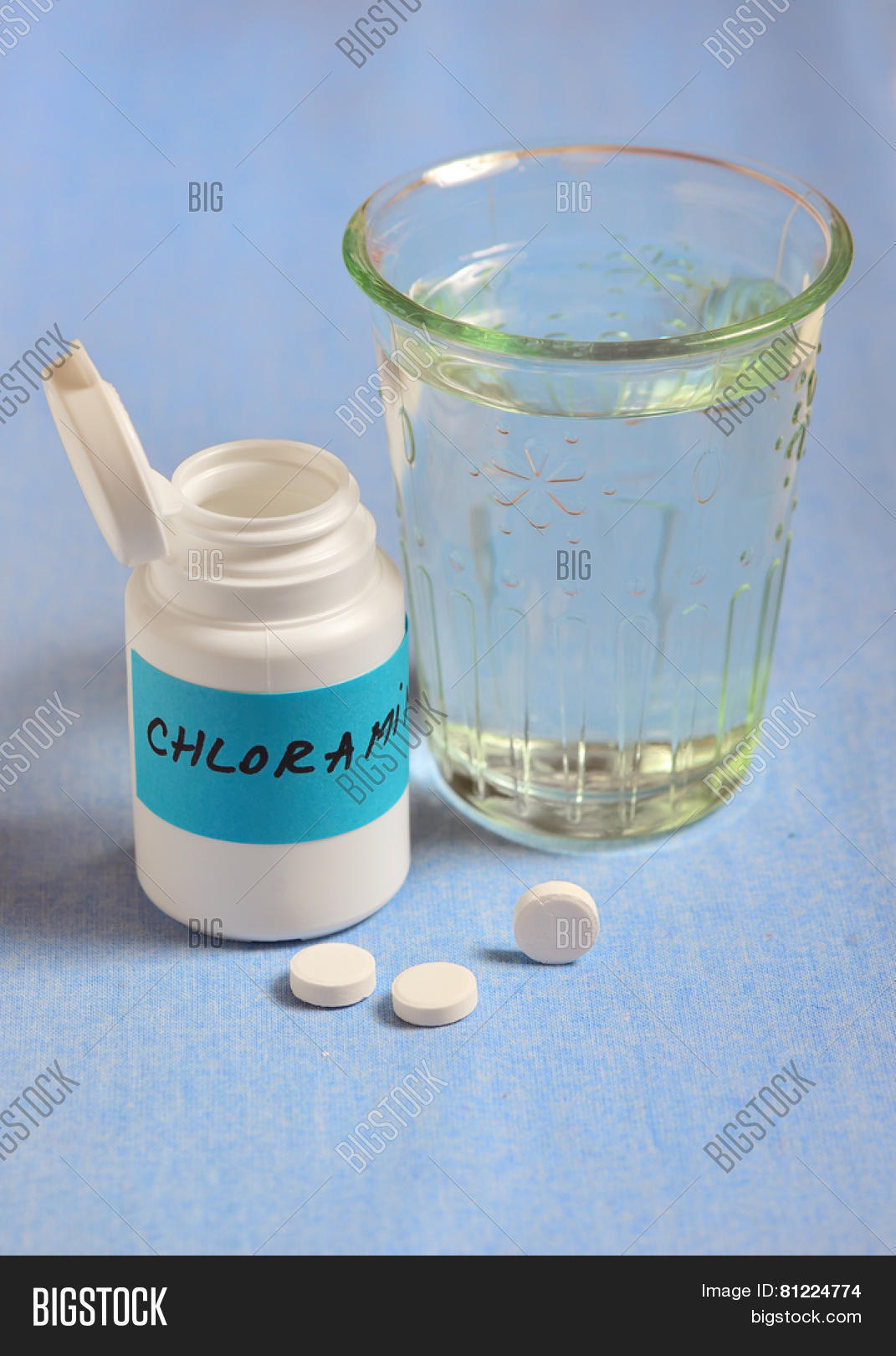 Chloramines Tablets Image & Photo (Free Trial) | Bigstock