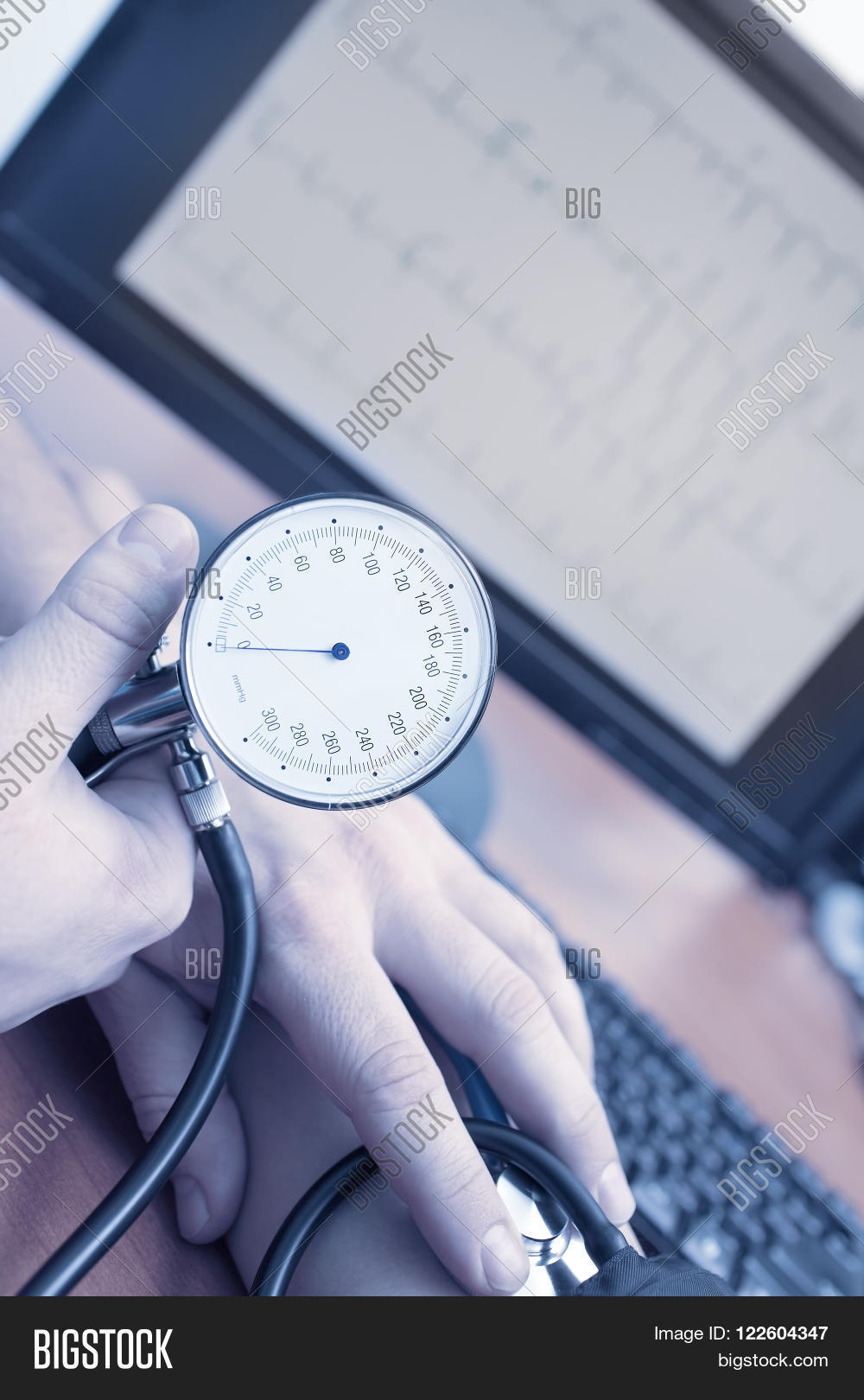 Doctor Holds Manometer Image & Photo (Free Trial) | Bigstock
