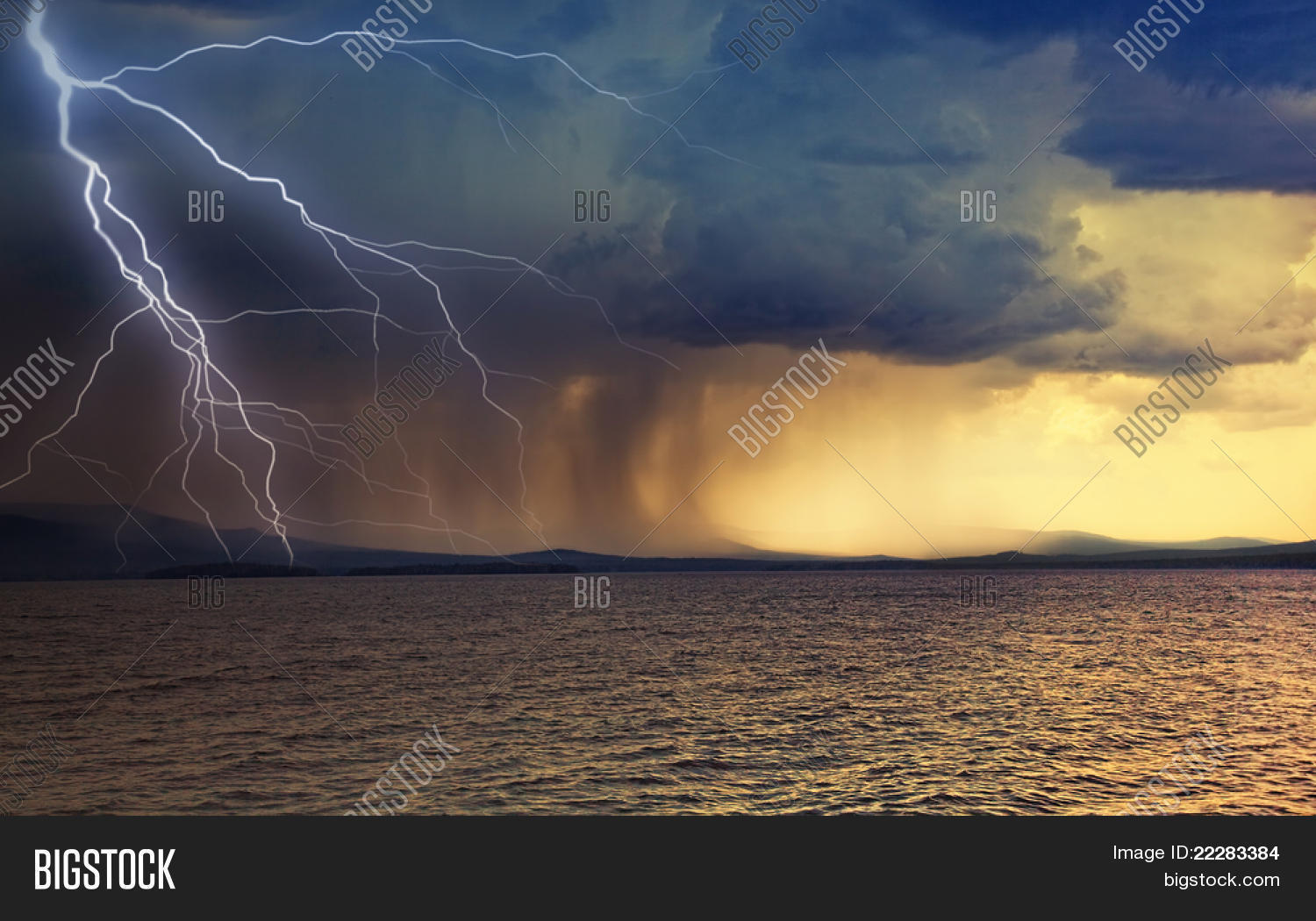Beginning Thunderstorm Image & Photo (Free Trial) | Bigstock