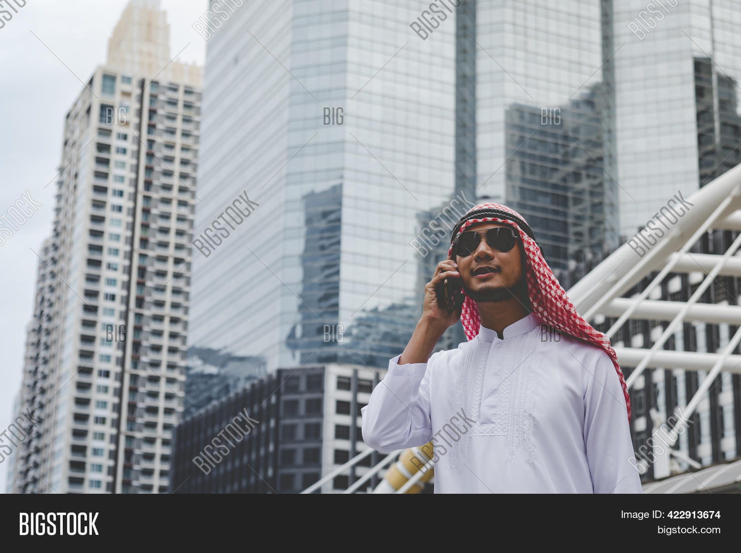 Islamic Man Using Image & Photo (Free Trial) | Bigstock