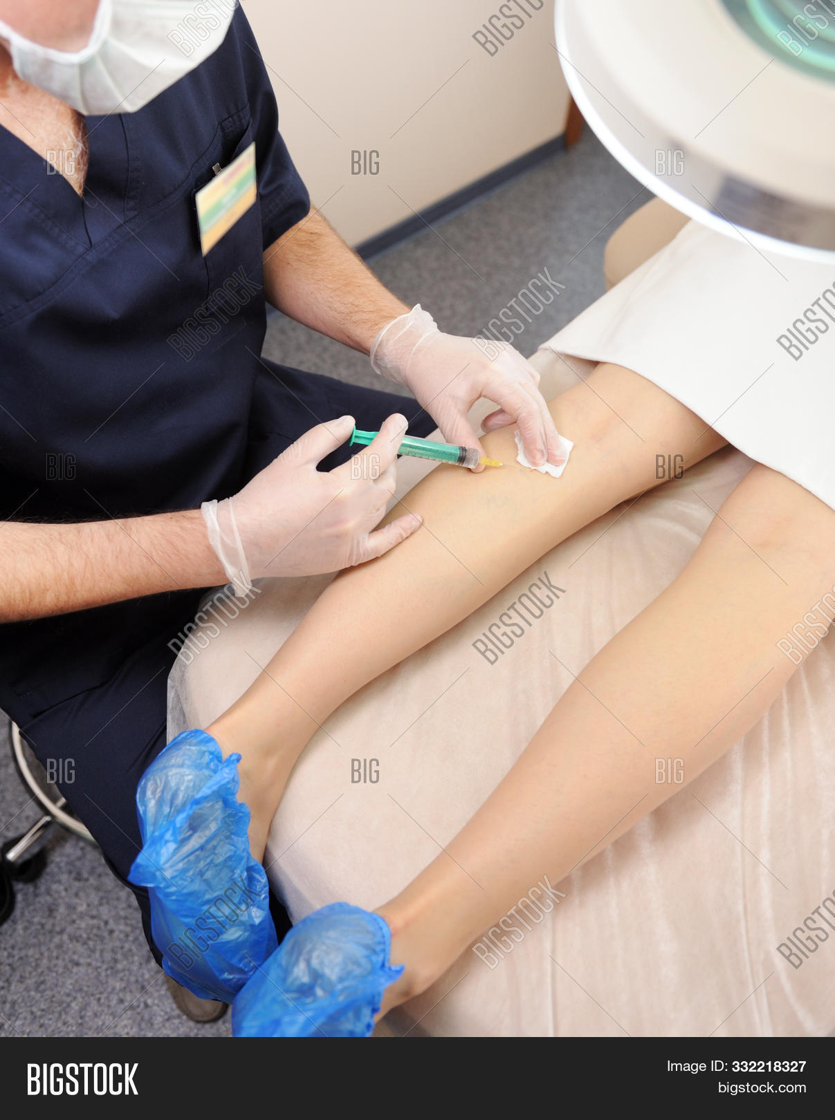 Doctor Injects Syringe Image & Photo (Free Trial) | Bigstock