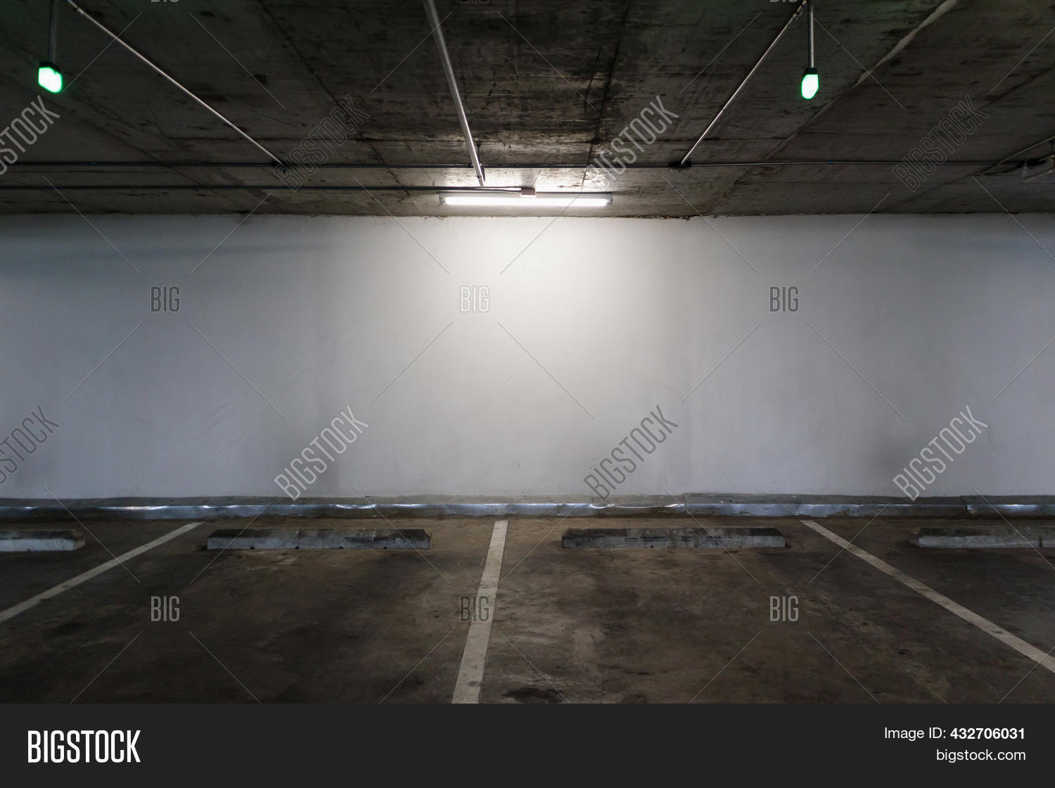 Empty Car Parking Image & Photo (Free Trial) | Bigstock