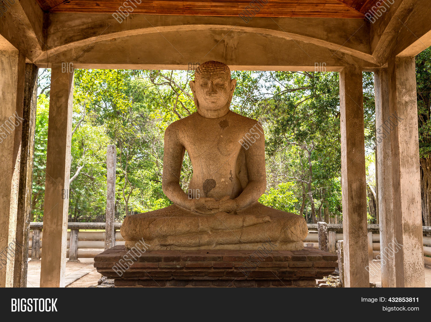 Buddha Samadhi Statue Image & Photo (Free Trial) | Bigstock