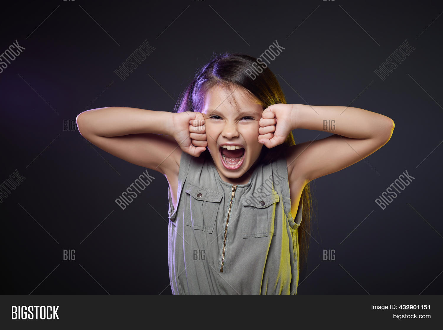 Child Girl Screaming Image & Photo (Free Trial) | Bigstock