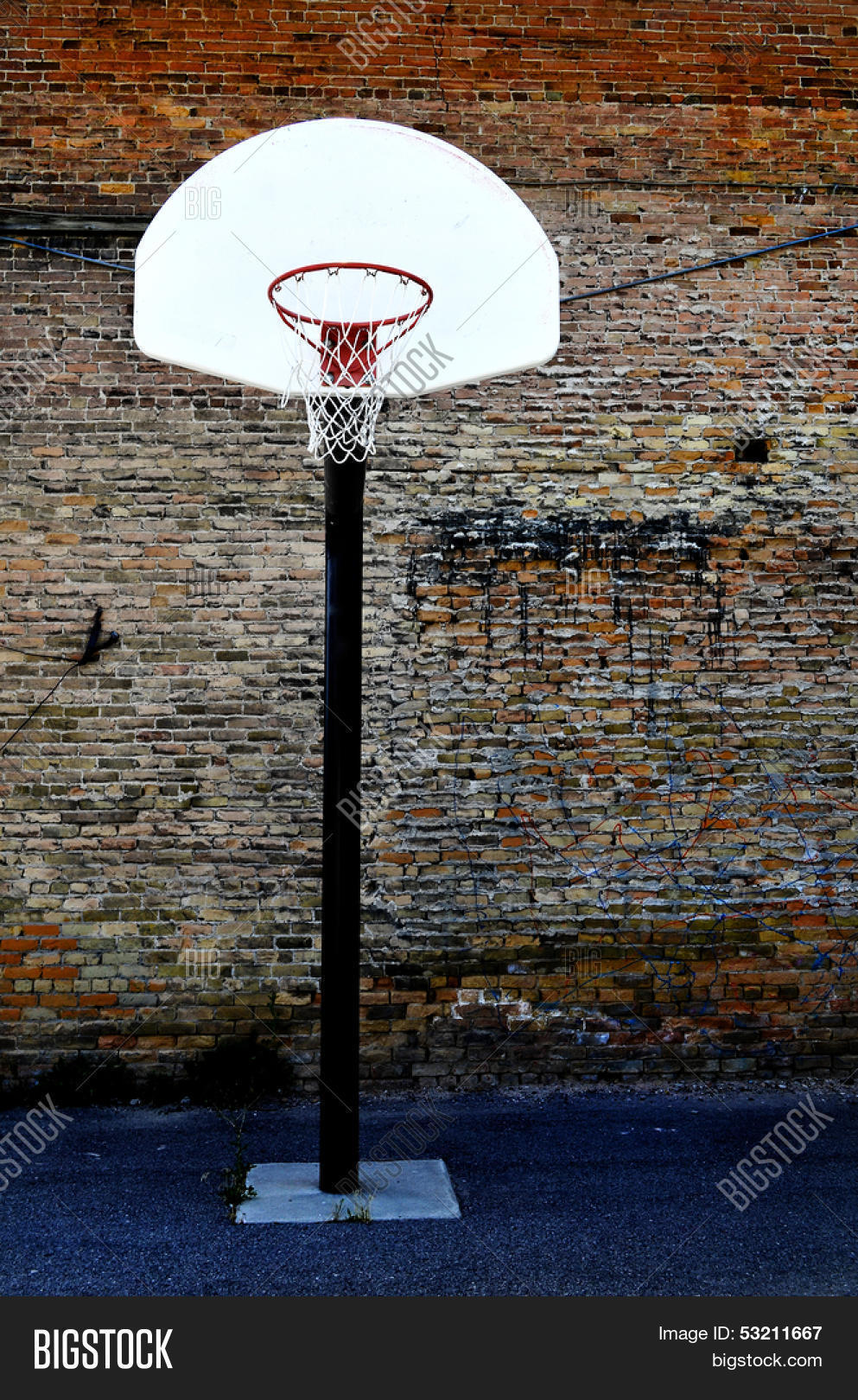 Urban Basketball Court Image & Photo (Free Trial) | Bigstock