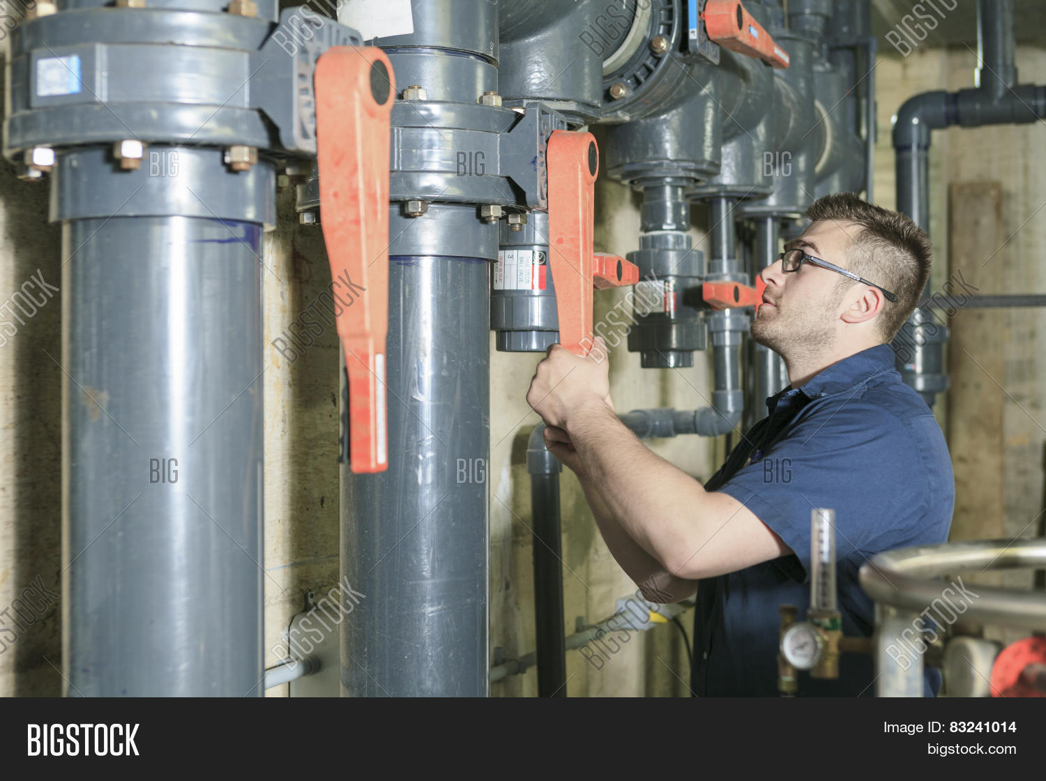 Repairman Engineer Image & Photo (Free Trial) | Bigstock