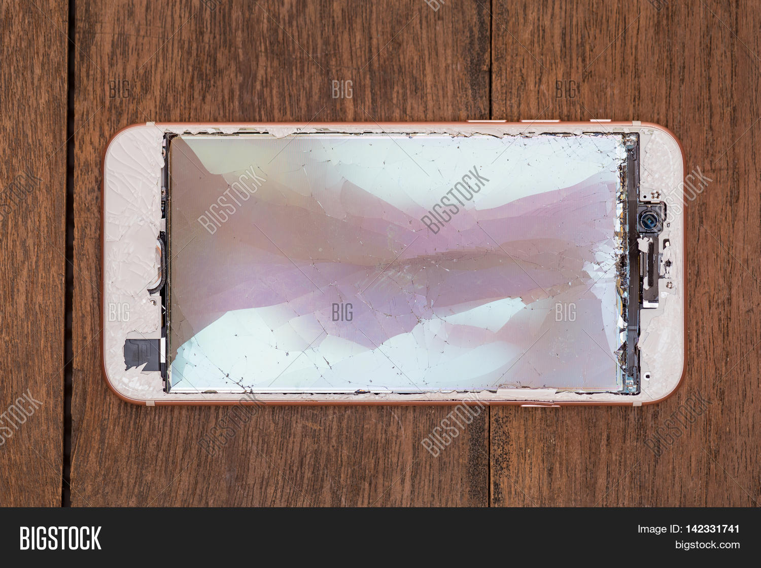 Close Crash Mobile Image & Photo (Free Trial) | Bigstock